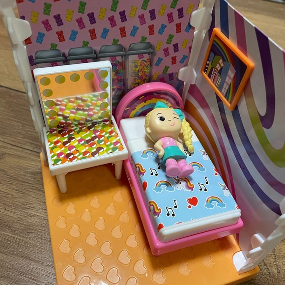 JoJo Siwa | Toys | Just Play Jojo Siwa Jojos World Mini Dolls And ...